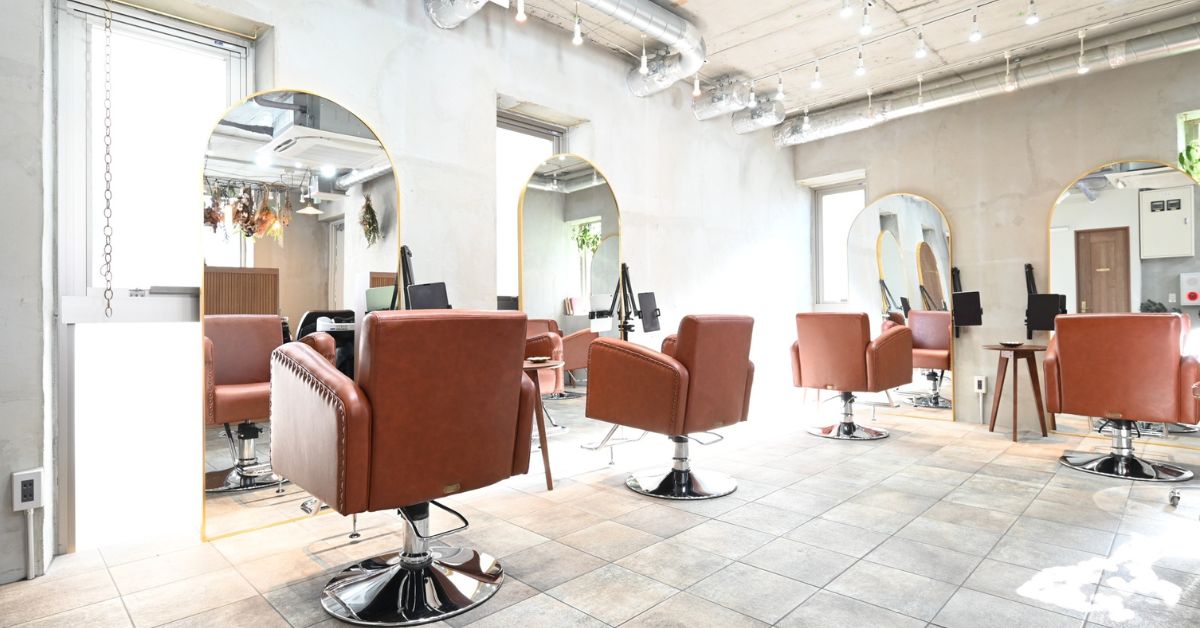 髪のパサパサ毛の原因や改善する方法10選を徹底解説